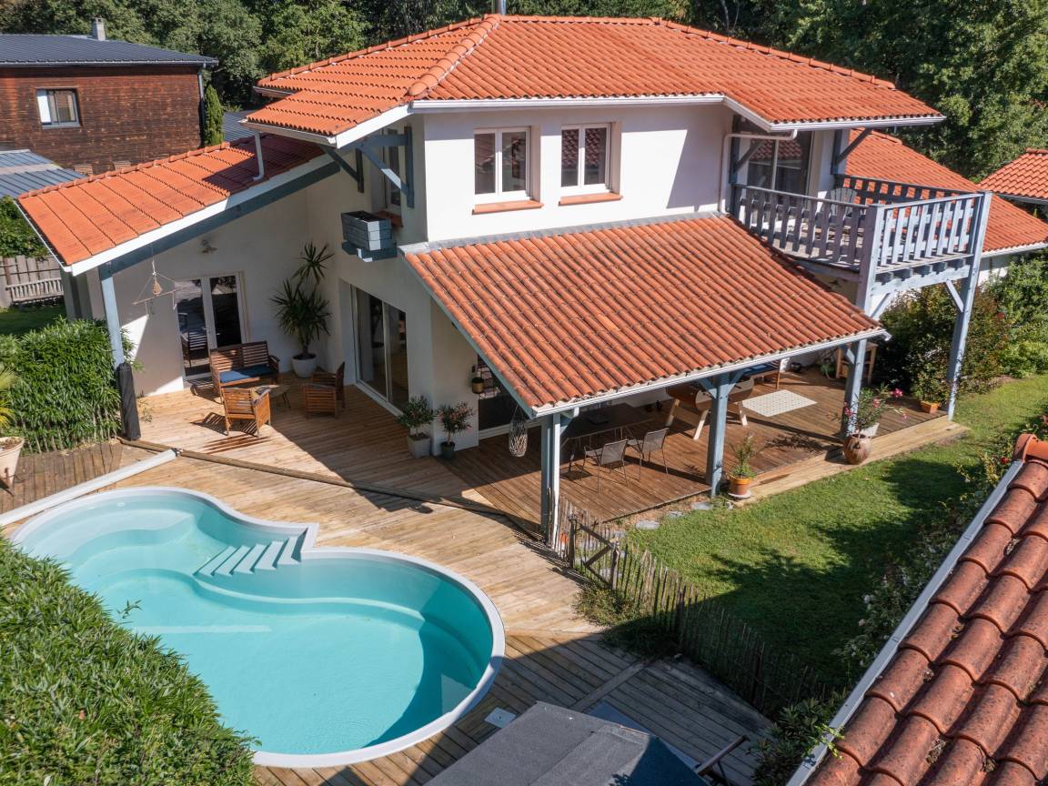 170 M² Villa ∙ 5 Bedrooms ∙ 10 Guests - Parentis-en-Born
