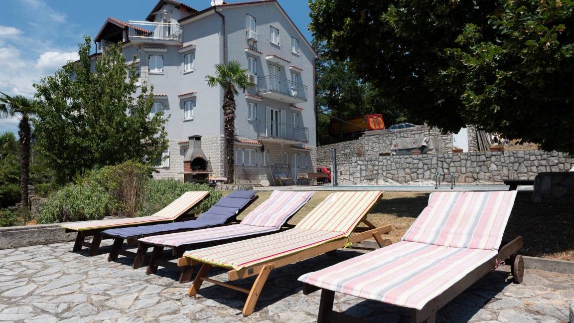 82 M² Apartment ∙ 2 Bedrooms ∙ 4 Guests - Rijeka