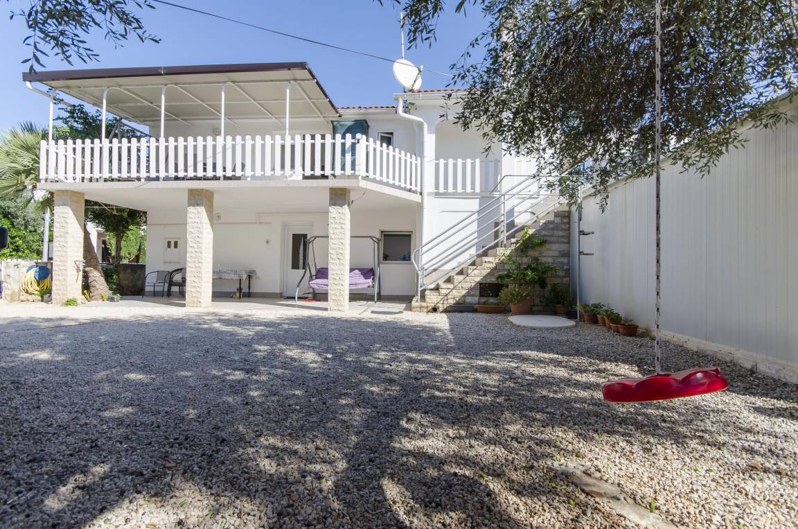 Apartment ∙ 1 Bedroom ∙ 4 Guests - Vir