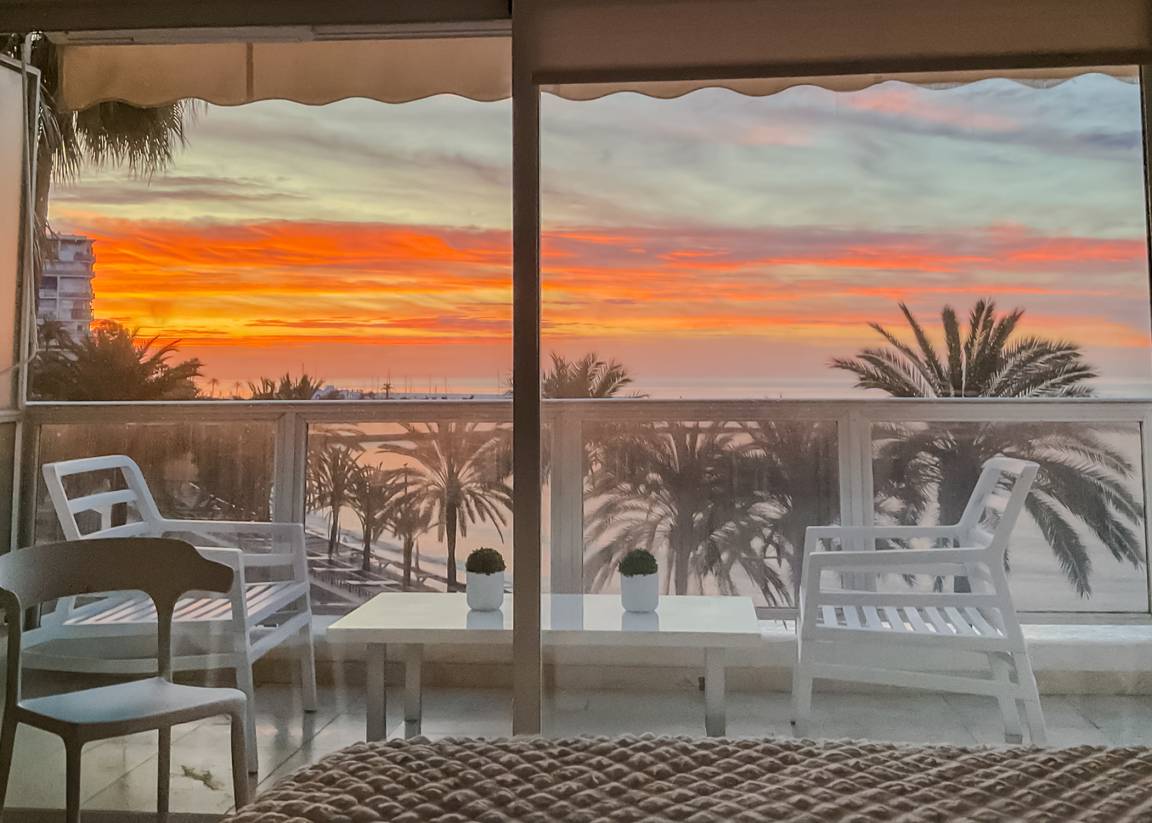 75 M² Apartamento ∙ 2 Habitaciones ∙ 4 Huéspedes - Marbella