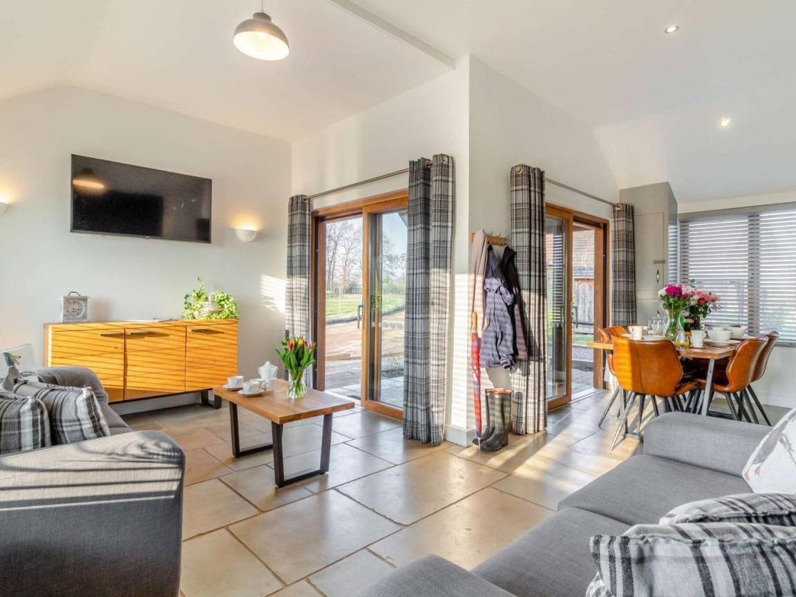 Lodge ∙ 3 Bedrooms ∙ 6 Guests - Norfolk