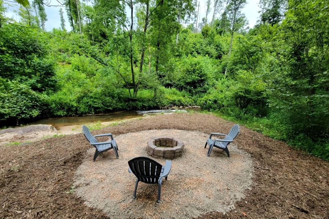 Camping ∙ 1 Bedroom ∙ 3 Guests - Blue Ridge Mountains