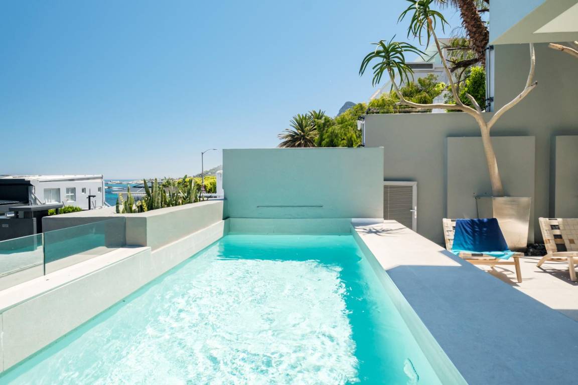 Villa ∙ 4 Bedrooms ∙ 8 Guests - Camps Bay