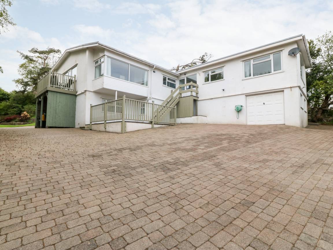 Cottage ∙ 5 Bedrooms ∙ 9 Guests - Benllech