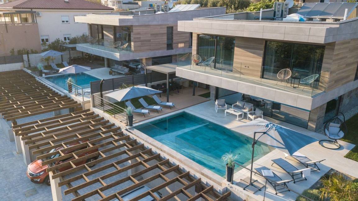 295 M² Apartment ∙ 4 Bedrooms ∙ 8 Guests - Baška