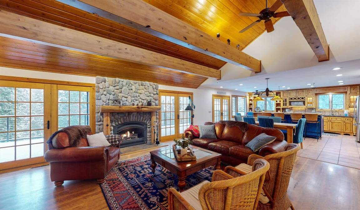 396 M² House ∙ 3 Bedrooms ∙ 9 Guests - Coeur d'Alene, ID