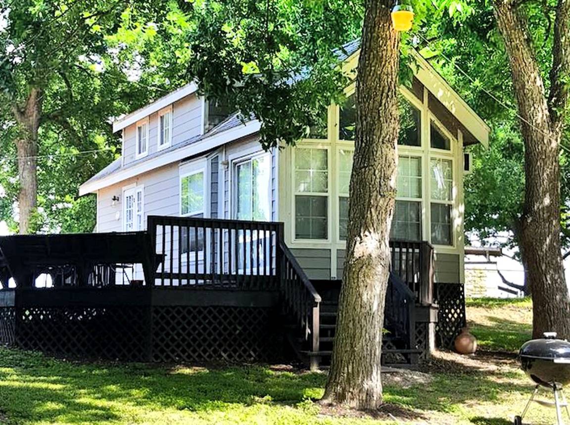 House ∙ 2 Bedrooms ∙ 8 Guests - New Braunfels, TX