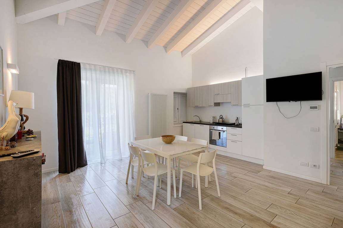 50 M² Appartamento Vacanza ∙ 1 Camera Da Letto ∙ 4 Ospiti - Garda