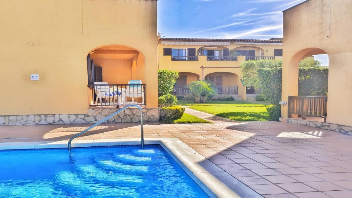50 M² Apartamento ∙ 2 Habitaciones ∙ 6 Huéspedes - La Escala