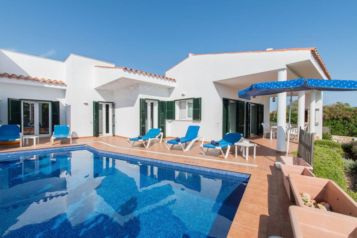 200 M² Villa ∙ 3 Schlafzimmer ∙ 6 Gäste - Menorca