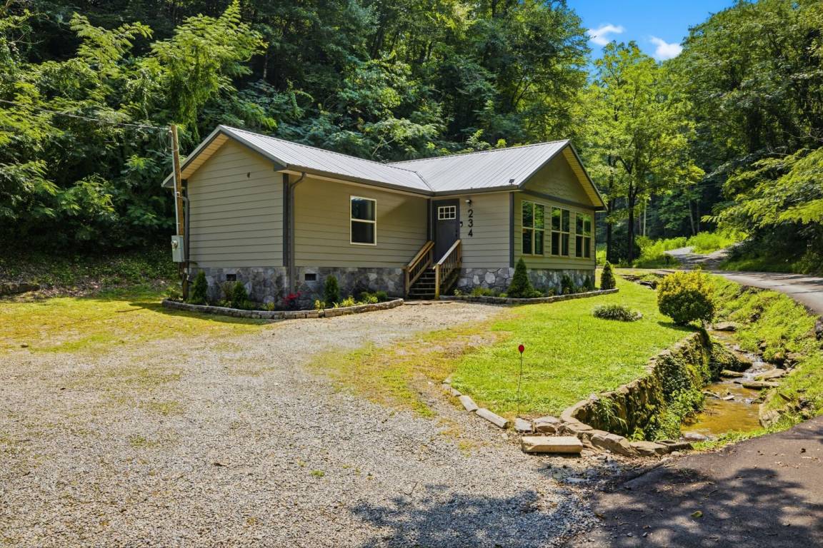 100 M² Cabin ∙ 2 Bedrooms ∙ 6 Guests - Pigeon Forge, TN