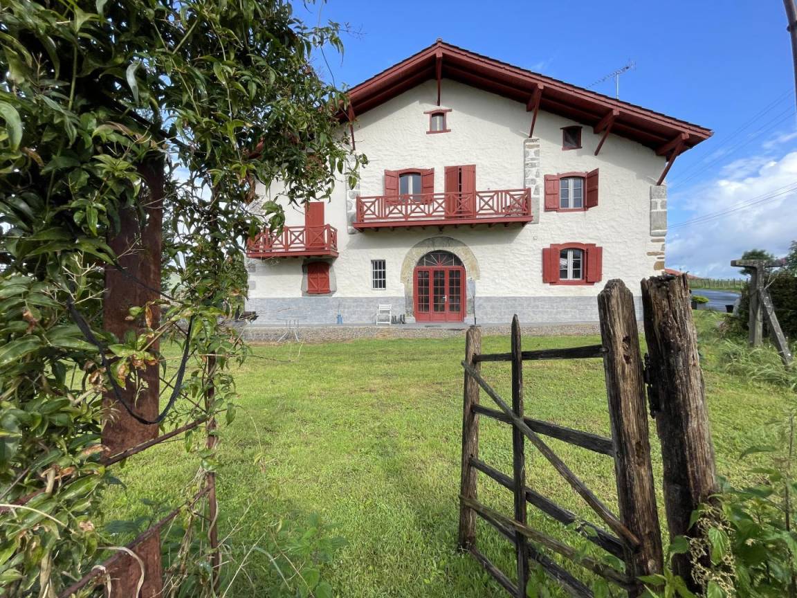 60 M² Gîte ∙ 2 Chambres ∙ 4 Personnes - Hasparren