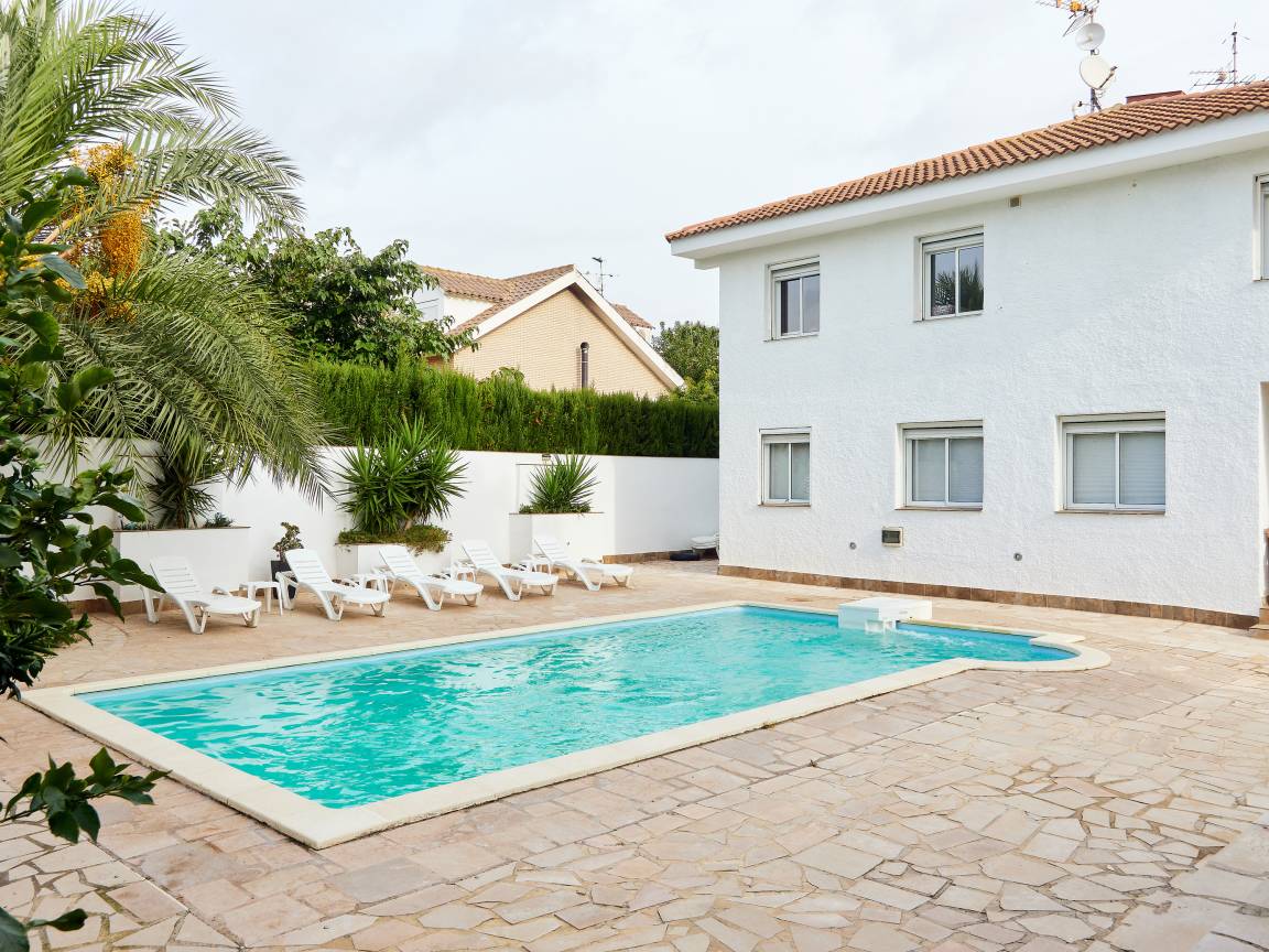 160 M² Villa ∙ 6 Habitaciones ∙ 10 Huéspedes - L'Ametlla de Mar
