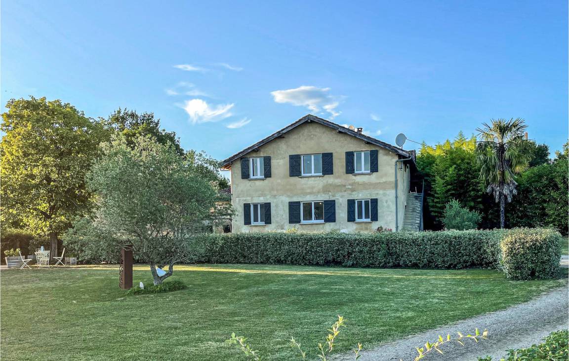 100 M² Appartement ∙ 3 Chambres ∙ 6 Personnes - Gers