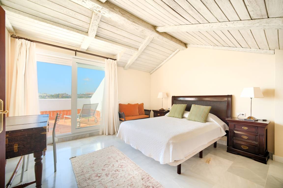 180 M² Appartement ∙ 3 Chambres ∙ 6 Personnes - Marbella
