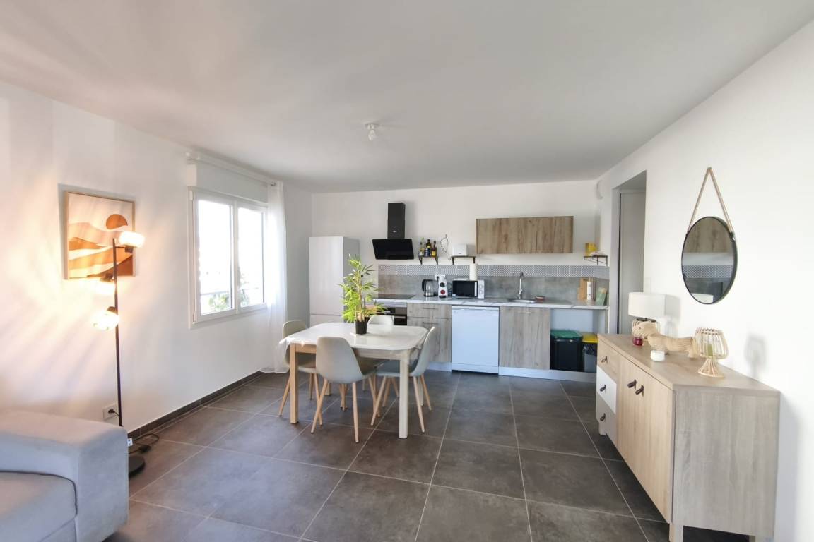 50 M² Appartement ∙ 1 Chambre ∙ 4 Personnes - ibis Styles Ajaccio Napoleon