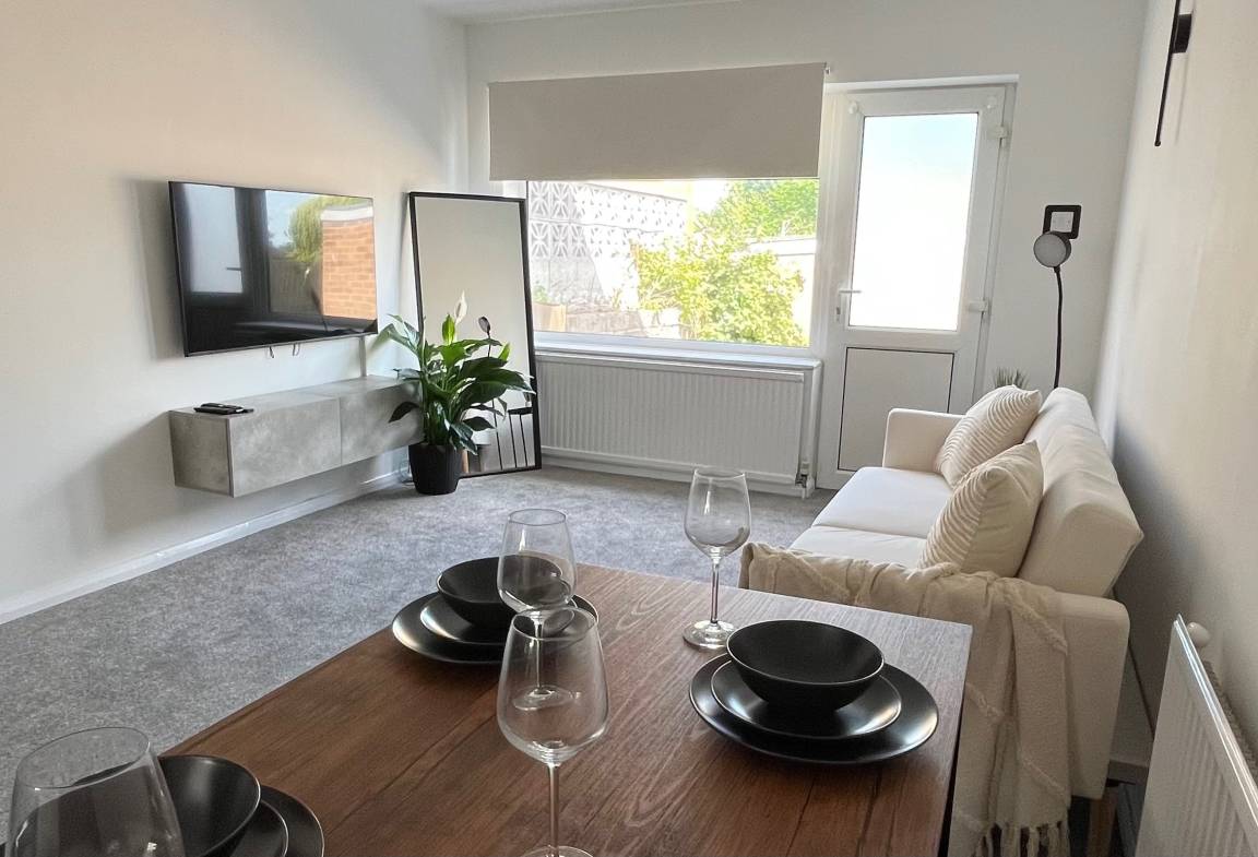 55 M² Ferienhaus ∙ 2 Schlafzimmer ∙ 4 Gäste - Nottingham