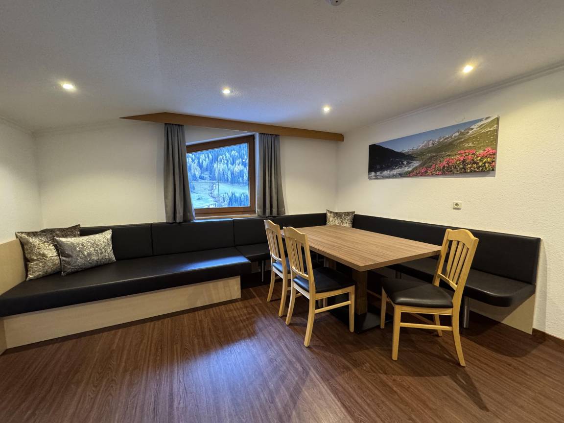 65 M² Apartment ∙ 2 Bedrooms ∙ 6 Guests - Ischgl