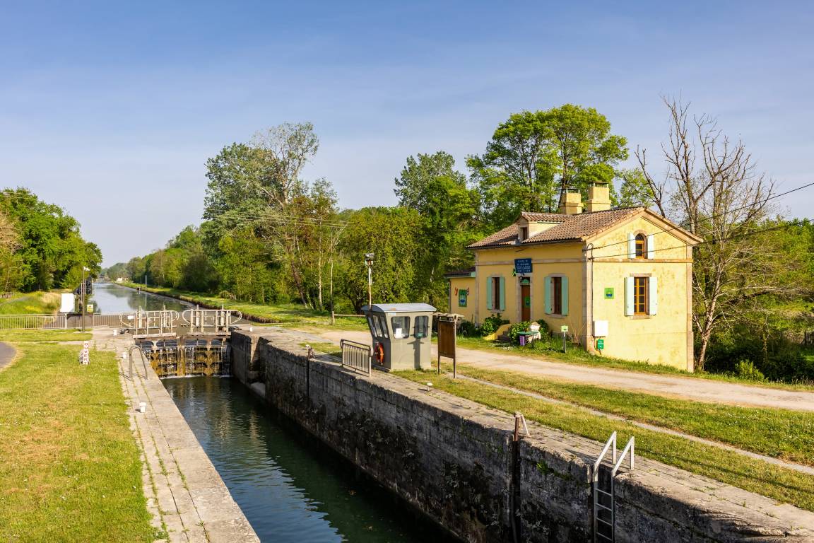 86 M² Maison De Vacances ∙ 3 Chambres ∙ 10 Personnes - Bazas