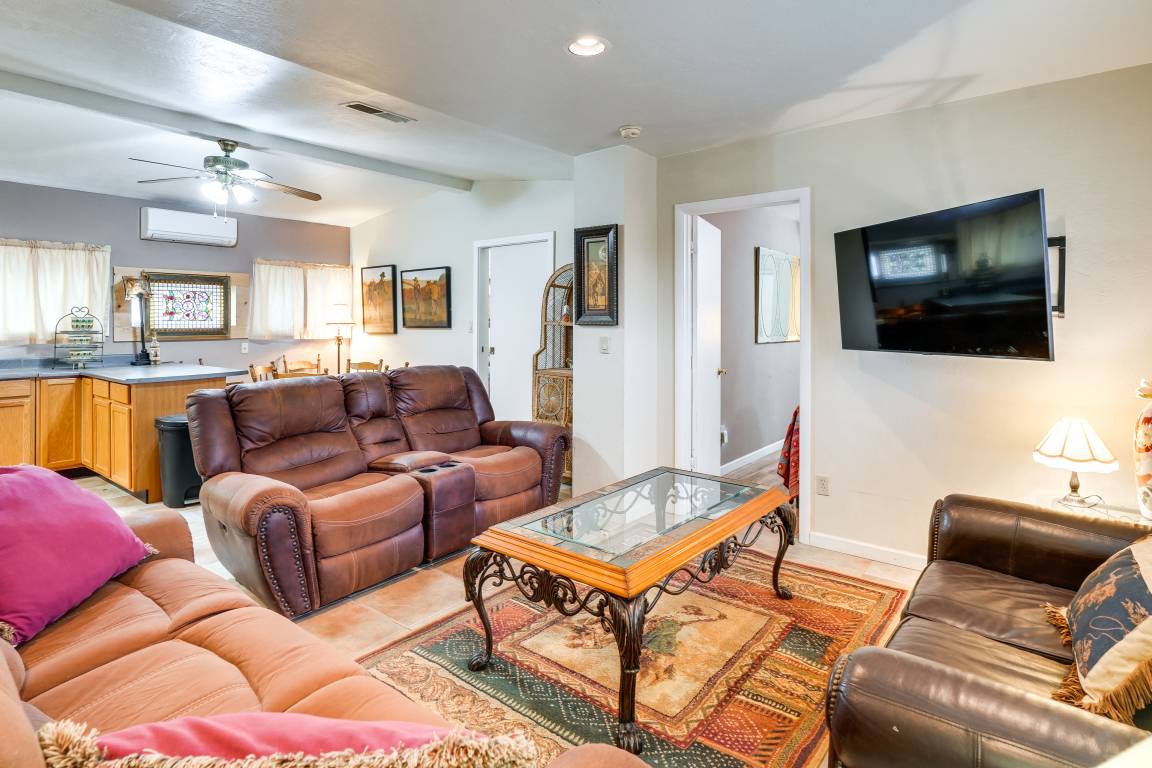 139 M² Ferienwohnung ∙ 1 Schlafzimmer ∙ 6 Gäste - Wickenburg, AZ