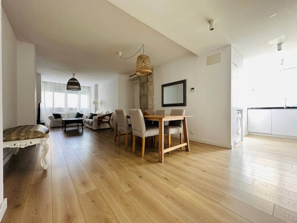 120 M² Apartment ∙ 4 Bedrooms ∙ 4 Guests - Alicante