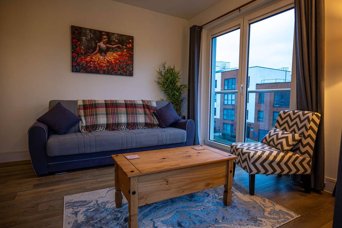 Apartment ∙ 2 Bedrooms ∙ 4 Guests - Crawley