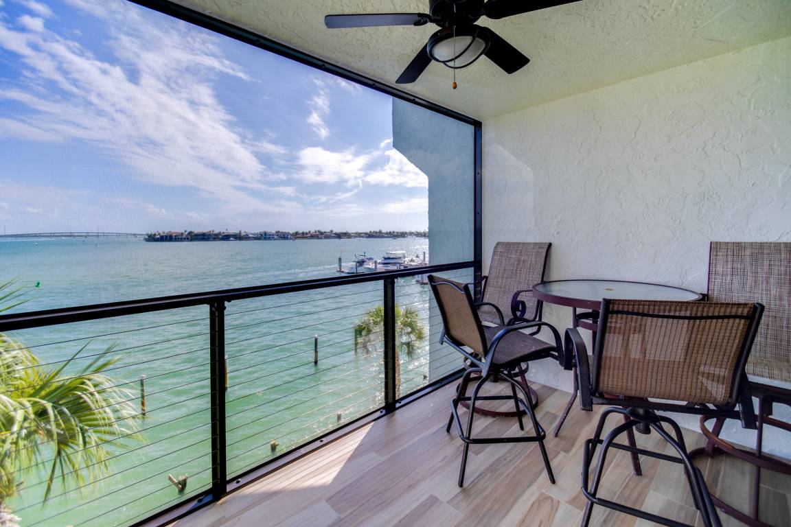 74 M² Apartment ∙ 1 Bedroom ∙ 2 Guests - Marco Island, FL