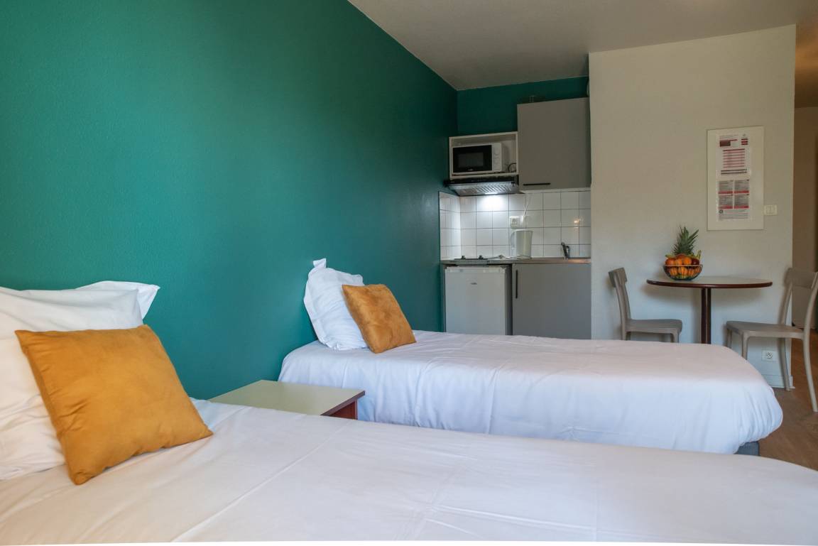 18 M² Studio Flat ∙ 1 Bedroom ∙ 2 Guests - Brest