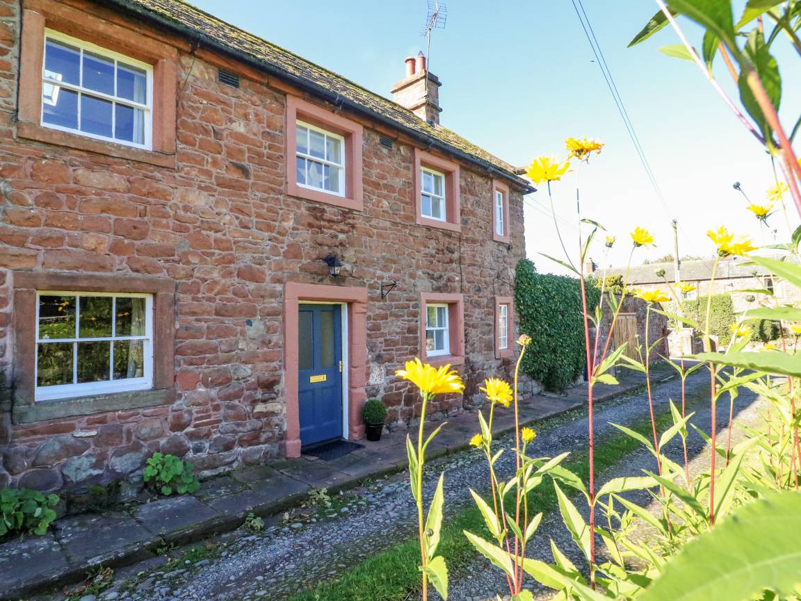 Cottage ∙ 2 Bedrooms ∙ 4 Guests - Penrith
