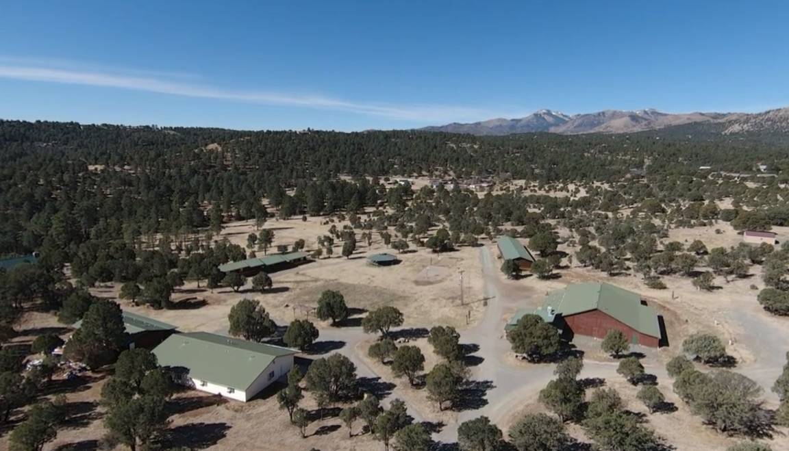352 M² Cabin ∙ 6 Bedrooms ∙ 46 Guests - Ruidoso, NM