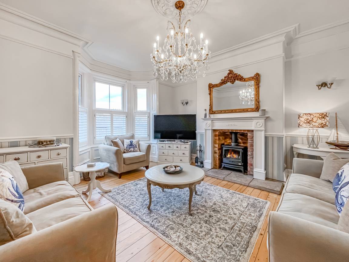 Cottage ∙ 5 Bedrooms ∙ 11 Guests - England