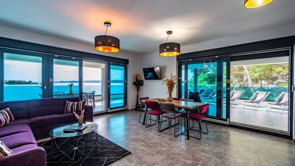 145 M² Apartment ∙ 3 Bedrooms ∙ 5 Guests - Bibinje