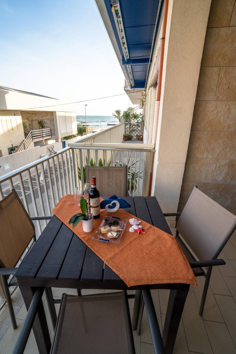 60 M² House ∙ 2 Bedrooms ∙ 4 Guests - Marina di Ragusa