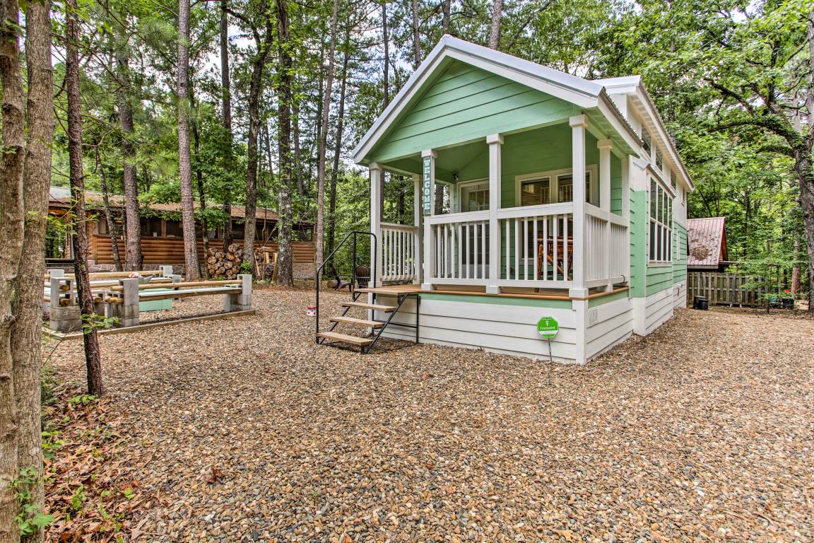 55 M² Cottage ∙ 1 Bedroom ∙ 7 Guests - Broken Bow, OK
