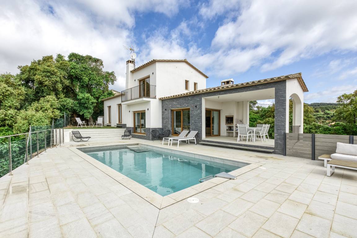 214 M² Villa ∙ 3 Chambres ∙ 6 Personnes - Santa Cristina d'Aro