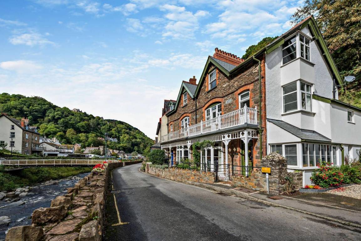 Cottage ∙ 4 Bedrooms ∙ 8 Guests - Lynmouth