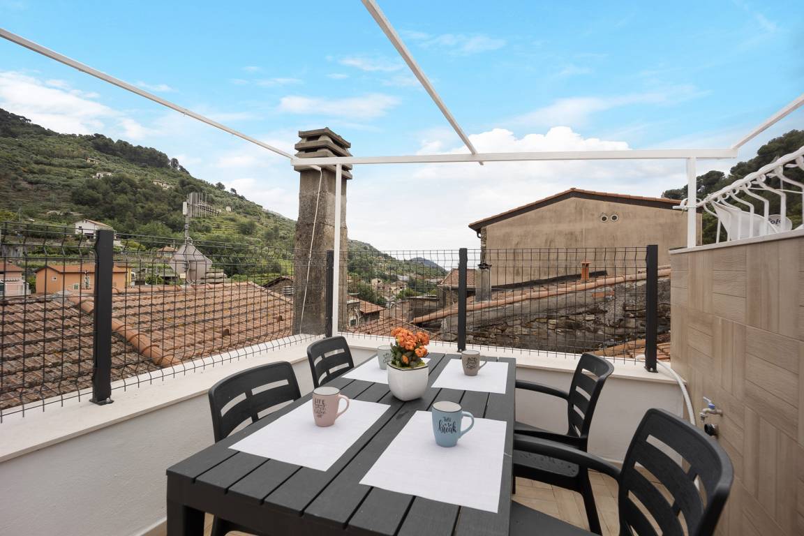 90 M² Apartment ∙ 3 Bedrooms ∙ 8 Guests - Ventimiglia