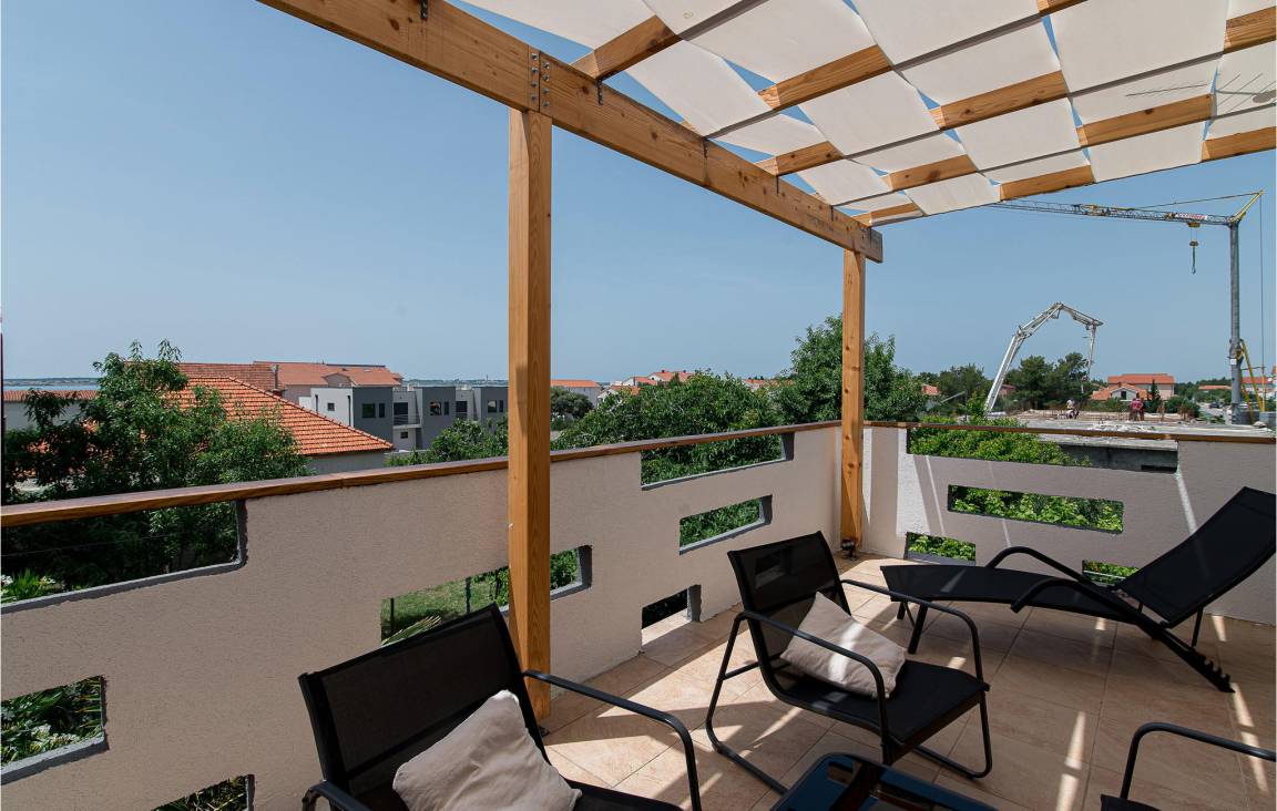 72 M² Ferienhaus ∙ 2 Schlafzimmer ∙ 6 Gäste - Zaton