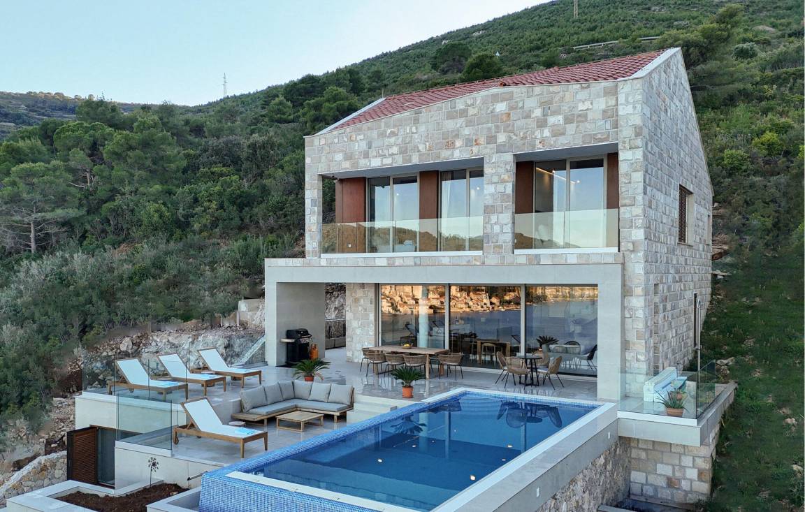 300 M² Casa ∙ 4 Habitaciones ∙ 8 Huéspedes - Vis