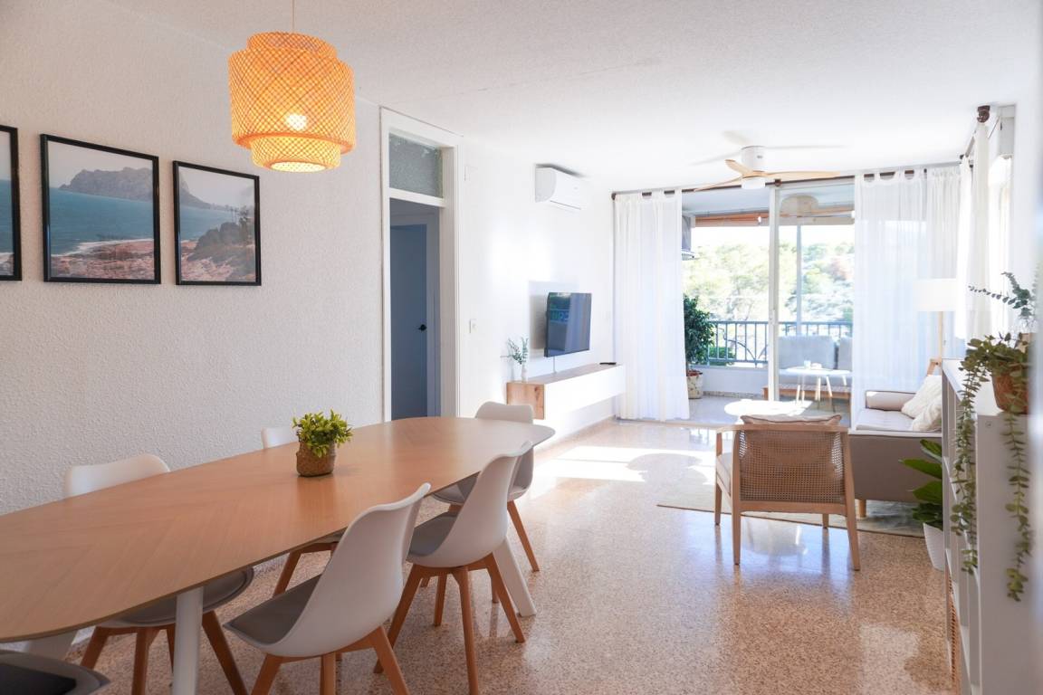 110 M² Apartment ∙ 3 Bedrooms ∙ 6 Guests - Villajoyosa
