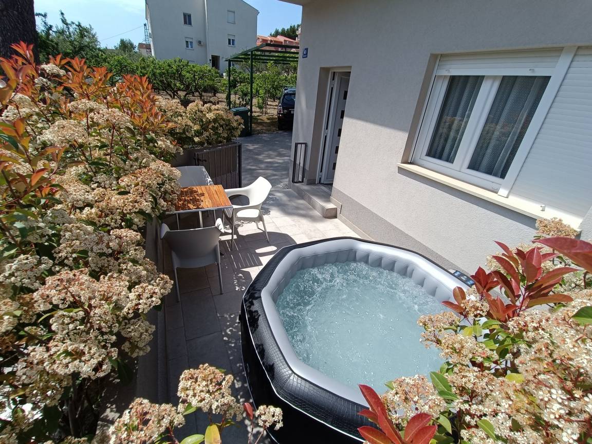 45 M² Dom ∙ 1 Sypialnia ∙ 4 Gości - Podstrana