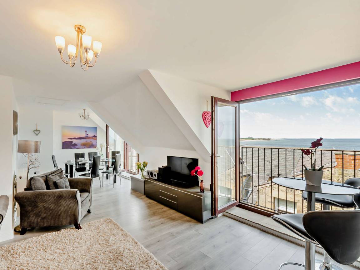 Cottage ∙ 3 Bedrooms ∙ 6 Guests - Seahouses
