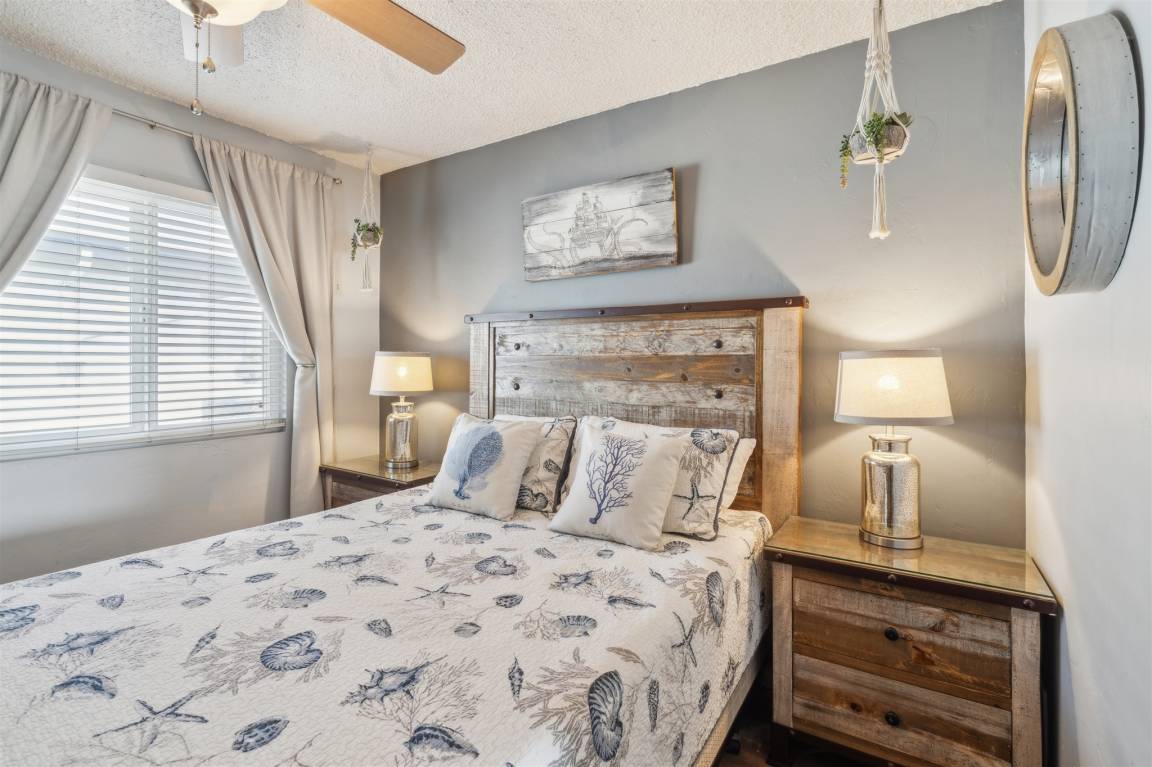 Apartamento ∙ 1 Habitación ∙ 4 Huéspedes - Carpintería, CA