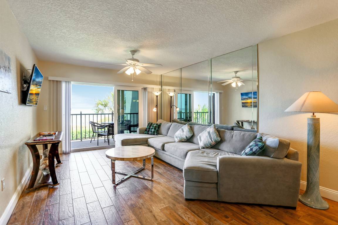 102 M² Condo ∙ 2 Bedrooms ∙ 6 Guests - Treasure Island, FL