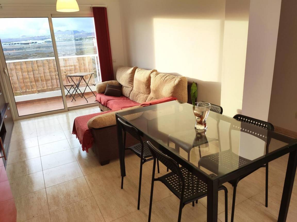 70 M² Apartamento ∙ 2 Habitaciones ∙ 3 Huéspedes - San Bartolomé, España