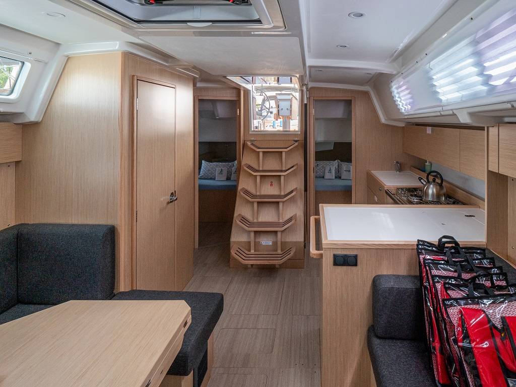 11 M² Huisboot ∙ 2 Slaapkamers ∙ 4 Gasten - Kroatië