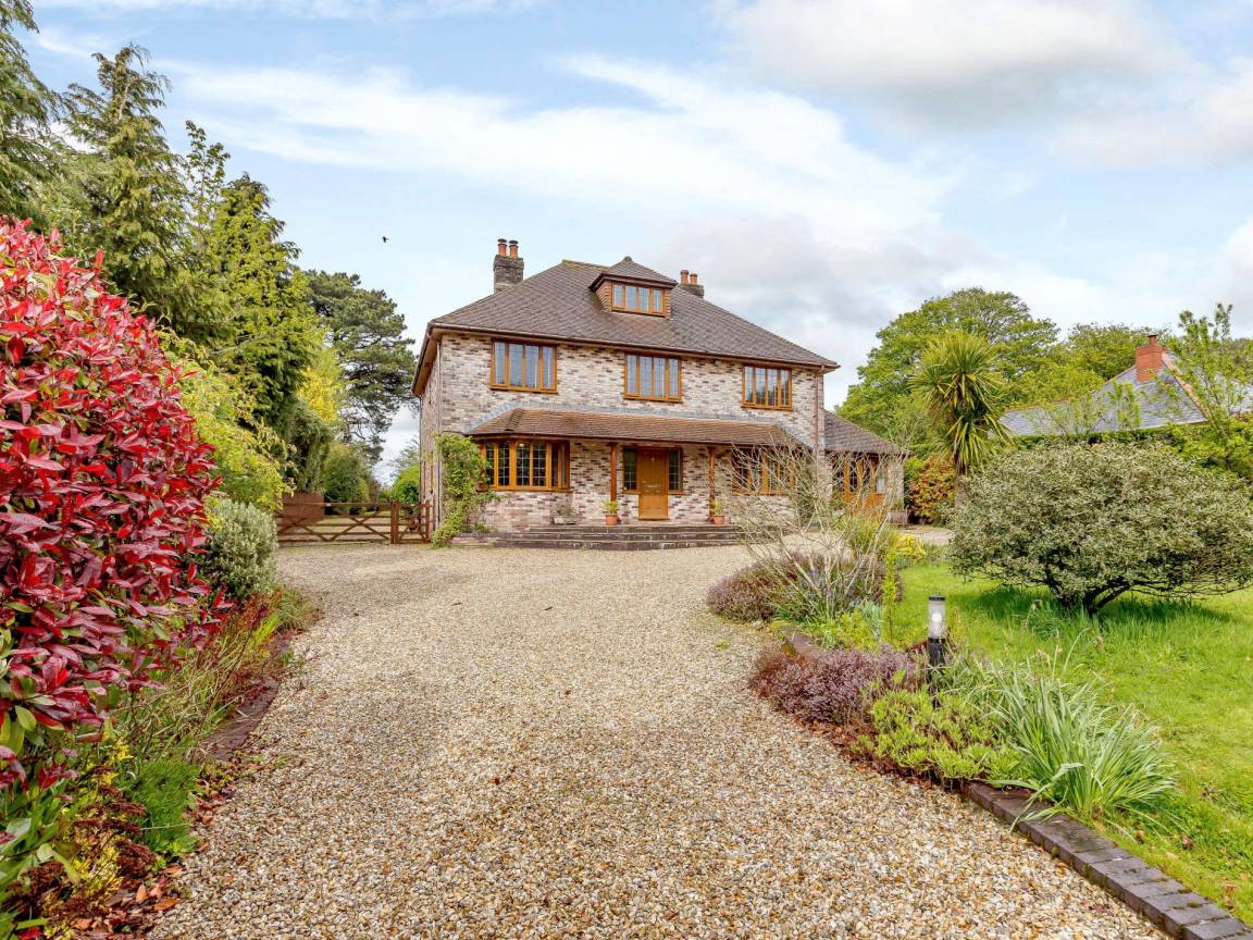 Cottage ∙ 6 Bedrooms ∙ 12 Guests - Devon