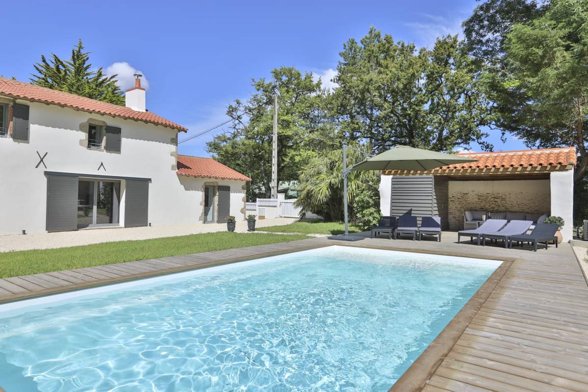 200 M² Maison De Vacances ∙ 4 Chambres ∙ 8 Personnes - La Roche-sur-Yon