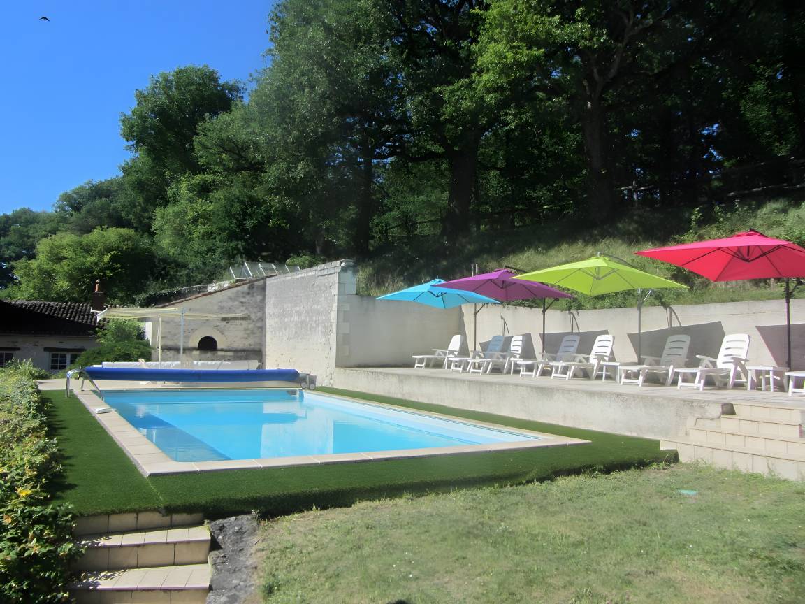 136 M² Maison De Vacances ∙ 4 Chambres ∙ 8 Personnes - Châtellerault