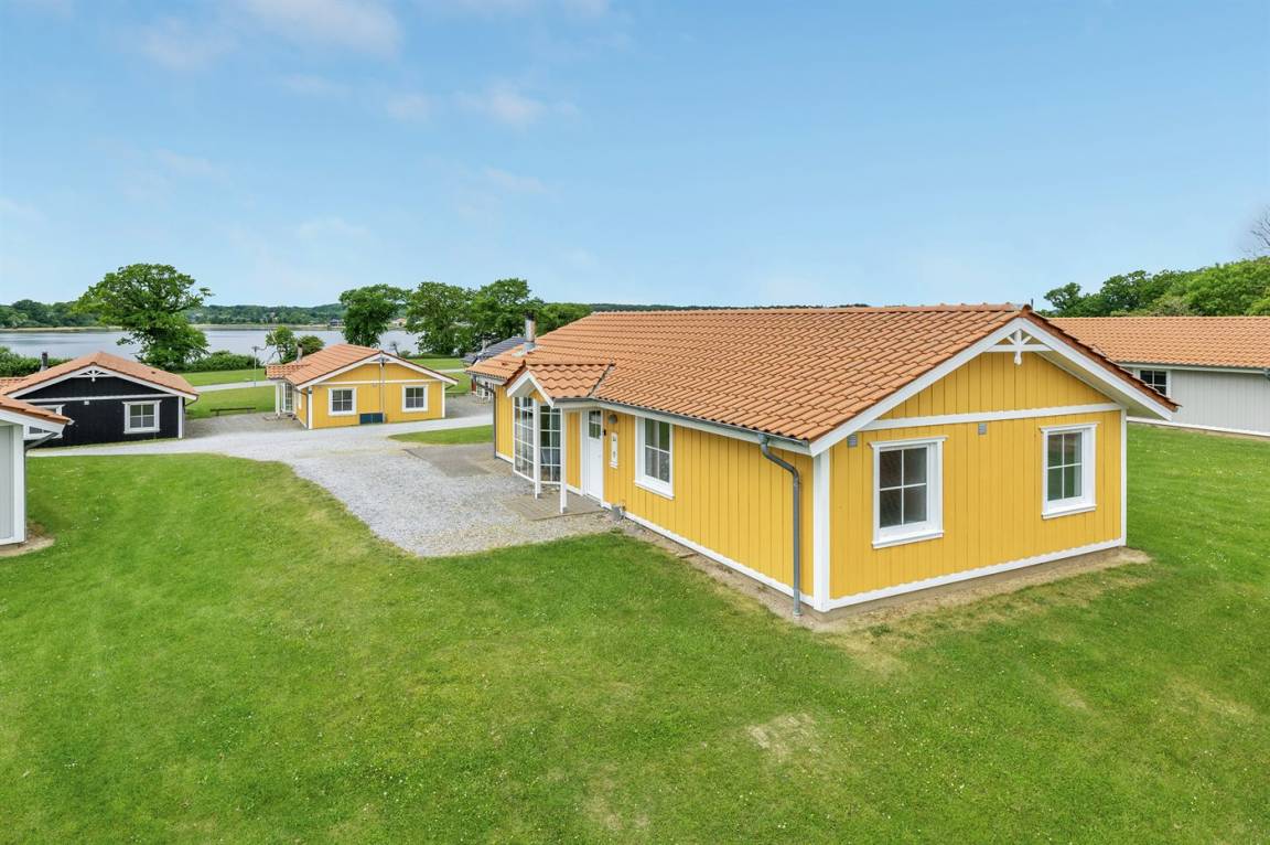 98 M² Ferienhaus ∙ 4 Schlafzimmer ∙ 8 Gäste - Langballig